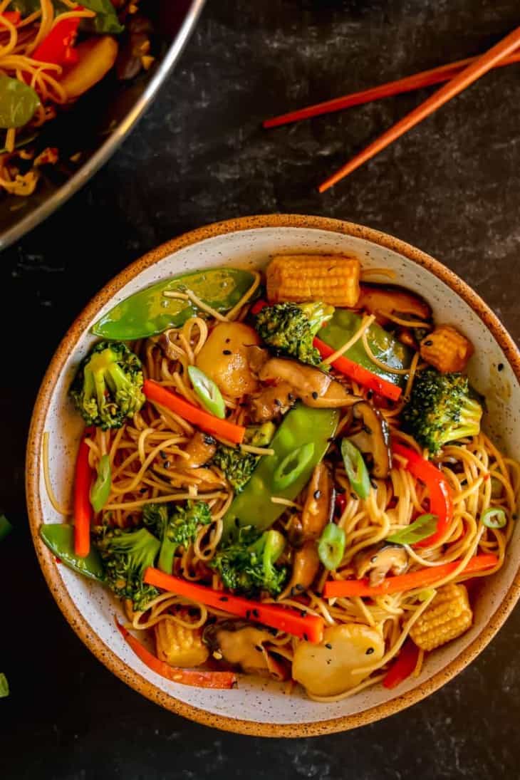 Vegetable Lo Mein - Girl With The Iron Cast